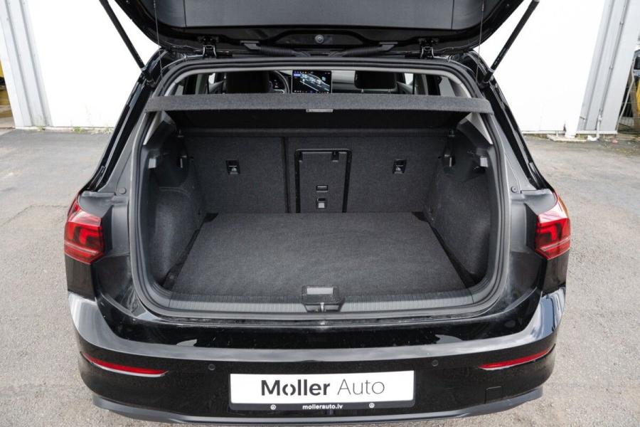 Black Volkswagen Golf 2025 in Riga, with an engine capacity of 2.00 L and mileage of 27 thousand km for 24990 €, photo 26 on AUTOMOTO.COM.LV