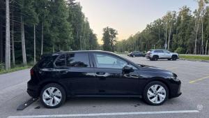 Black Volkswagen Golf 2025 in Klaipeda, with an engine capacity of 1.50 L and mileage of 23 thousand km for 31500 €, photo 5 on AUTOMOTO.COM.LV