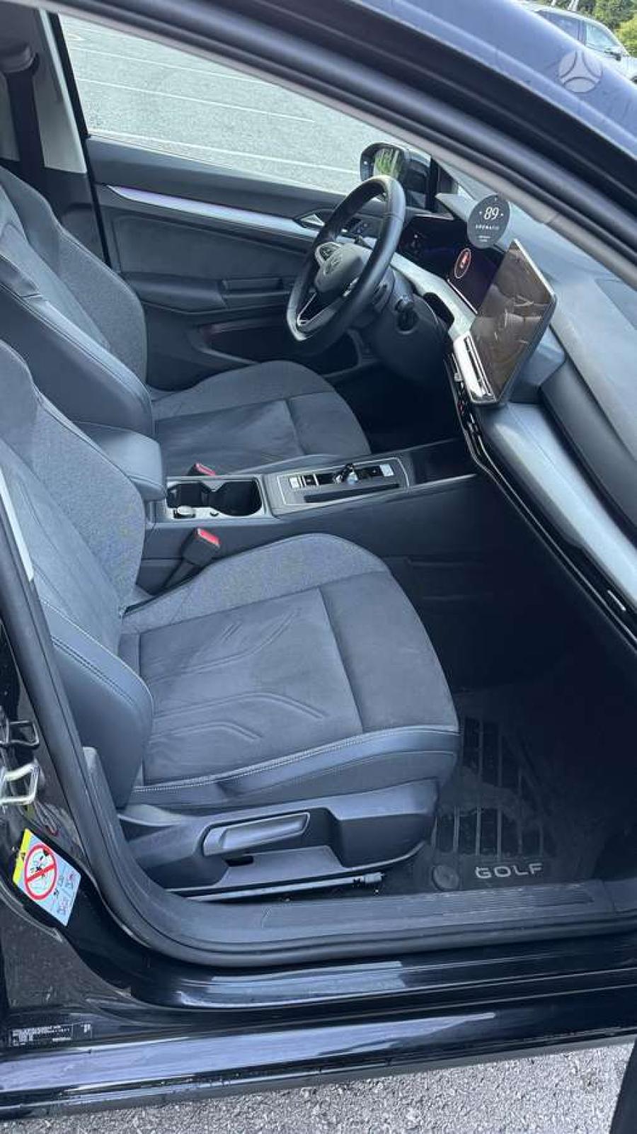 Black Volkswagen Golf 2025 in Klaipeda, with an engine capacity of 1.50 L and mileage of 23 thousand km for 31500 €, photo 10 on AUTOMOTO.COM.LV