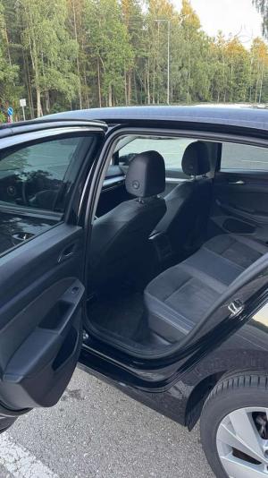 Black Volkswagen Golf 2025 in Klaipeda, with an engine capacity of 1.50 L and mileage of 23 thousand km for 31500 €, photo 11 on AUTOMOTO.COM.LV