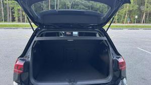 Black Volkswagen Golf 2025 in Klaipeda, with an engine capacity of 1.50 L and mileage of 23 thousand km for 31500 €, photo 12 on AUTOMOTO.COM.LV