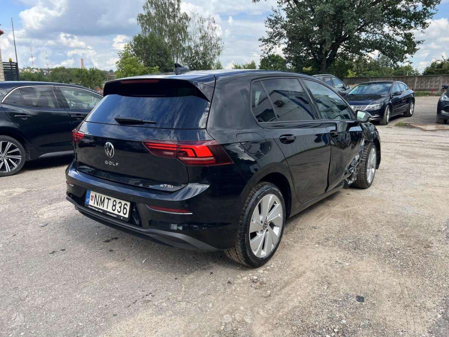 Melns Volkswagen Golf 2025 Kauņa, ar dzinēja tilpumu 1.50 L un nobraukumu 30 tūkst. km par 14800 €, foto 4 vietnē AUTOMOTO.COM.LV
