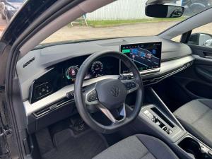 Melns Volkswagen Golf 2025 Kauņa, ar dzinēja tilpumu 1.50 L un nobraukumu 30 tūkst. km par 14800 €, foto 19 vietnē AUTOMOTO.COM.LV