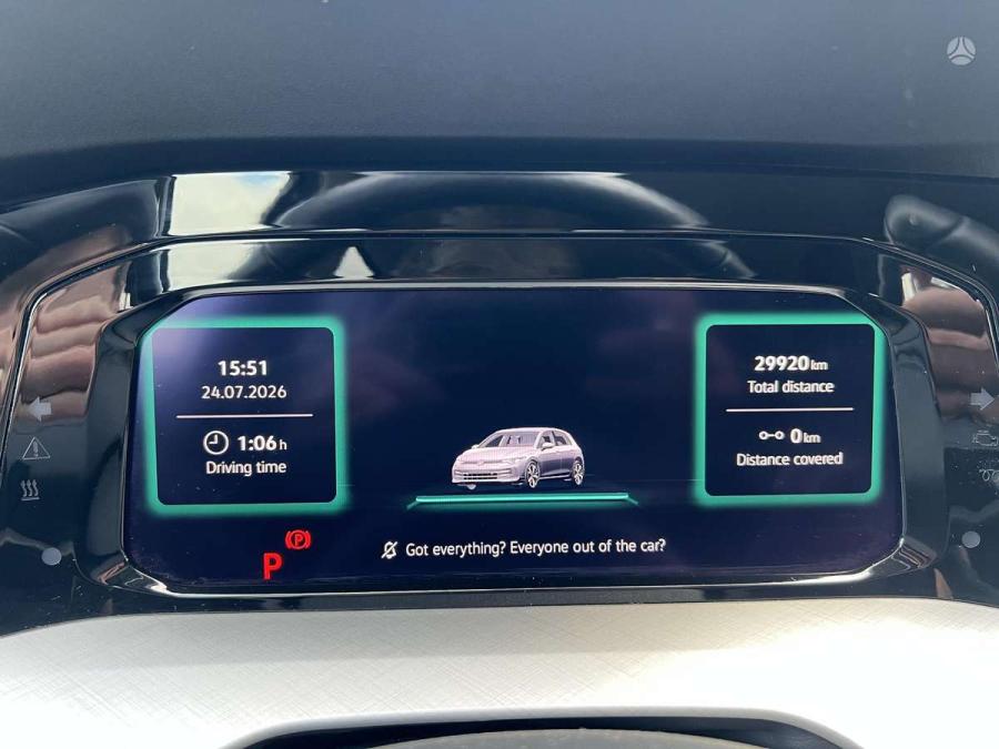 Melns Volkswagen Golf 2025 Kauņa, ar dzinēja tilpumu 1.50 L un nobraukumu 30 tūkst. km par 14800 €, foto 34 vietnē AUTOMOTO.COM.LV