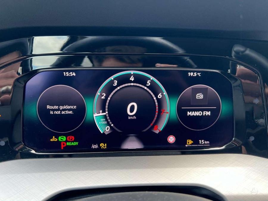 Melns Volkswagen Golf 2025 Kauņa, ar dzinēja tilpumu 1.50 L un nobraukumu 30 tūkst. km par 14800 €, foto 36 vietnē AUTOMOTO.COM.LV