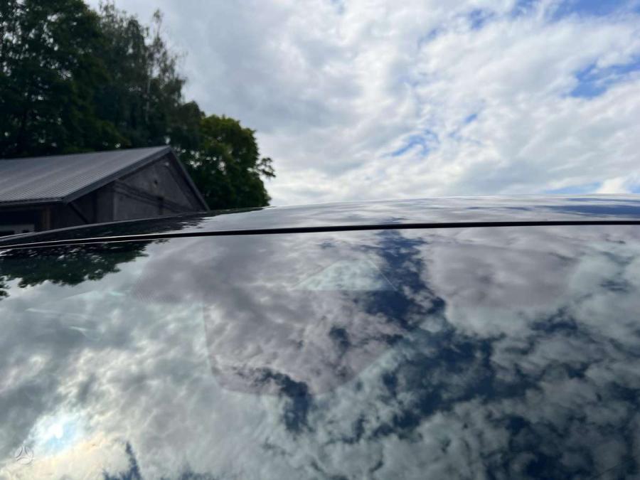 Melns Volkswagen Golf 2025 Kauņa, ar dzinēja tilpumu 1.50 L un nobraukumu 30 tūkst. km par 14800 €, foto 39 vietnē AUTOMOTO.COM.LV