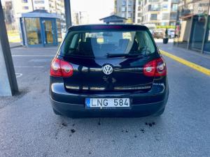 Black Volkswagen Golf 2004 in Vilnius, with an engine capacity of 1.90 L and mileage of 320 thousand km for 2500 €, photo 9 on AUTOMOTO.COM.LV