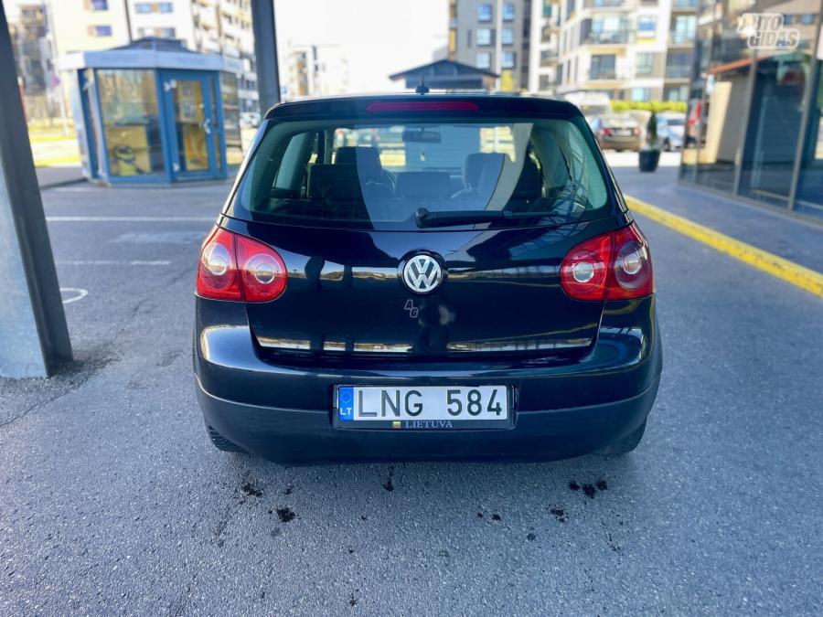 Black Volkswagen Golf 2004 in Vilnius, with an engine capacity of 1.90 L and mileage of 320 thousand km for 2500 €, photo 9 on AUTOMOTO.COM.LV