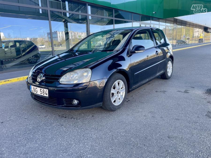 Black Volkswagen Golf 2004 in Vilnius, with an engine capacity of 1.90 L and mileage of 320 thousand km for 2400 €, photo 1 on AUTOMOTO.COM.LV