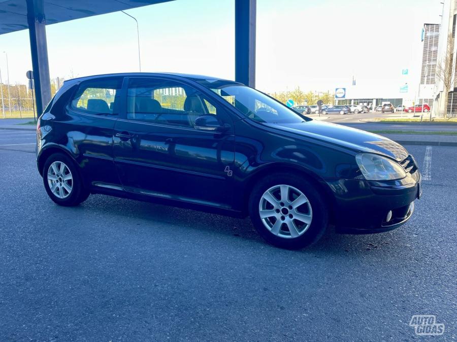 Black Volkswagen Golf 2004 in Vilnius, with an engine capacity of 1.90 L and mileage of 320 thousand km for 2400 €, photo 7 on AUTOMOTO.COM.LV