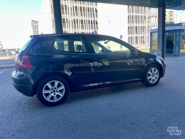 Black Volkswagen Golf 2004 in Vilnius, with an engine capacity of 1.90 L and mileage of 320 thousand km for 2400 €, photo 7 on AUTOMOTO.COM.LV
