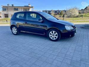 Black Volkswagen Golf 2004 in Vilnius, with an engine capacity of 1.90 L and mileage of 320 thousand km for 1500 €, photo 6 on AUTOMOTO.COM.LV