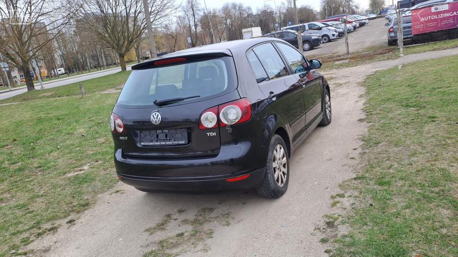 Black Volkswagen Golf 2006 in Vilnius, with an engine capacity of 1.90 L and mileage of 322 thousand km for 2850 €, photo 5 on AUTOMOTO.COM.LV