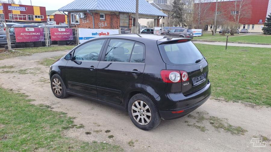 Black Volkswagen Golf 2006 in Vilnius, with an engine capacity of 1.90 L and mileage of 322 thousand km for 2850 €, photo 7 on AUTOMOTO.COM.LV