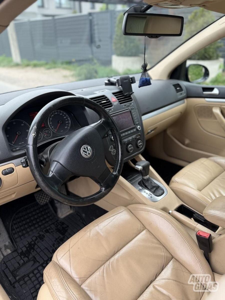 Melns Volkswagen Golf 2006 Kauņa, ar dzinēja tilpumu 2.00 L un nobraukumu 384 tūkst. km par 2350 €, foto 14 vietnē AUTOMOTO.COM.LV