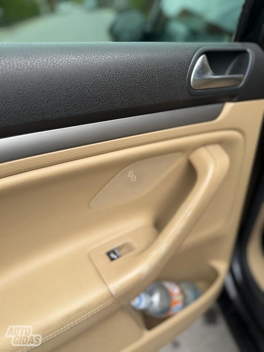 Melns Volkswagen Golf 2006 Kauņa, ar dzinēja tilpumu 2.00 L un nobraukumu 384 tūkst. km par 2350 €, foto 18 vietnē AUTOMOTO.COM.LV