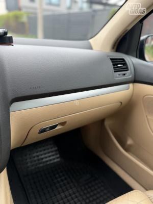 Melns Volkswagen Golf 2006 Kauņa, ar dzinēja tilpumu 2.00 L un nobraukumu 384 tūkst. km par 2350 €, foto 27 vietnē AUTOMOTO.COM.LV
