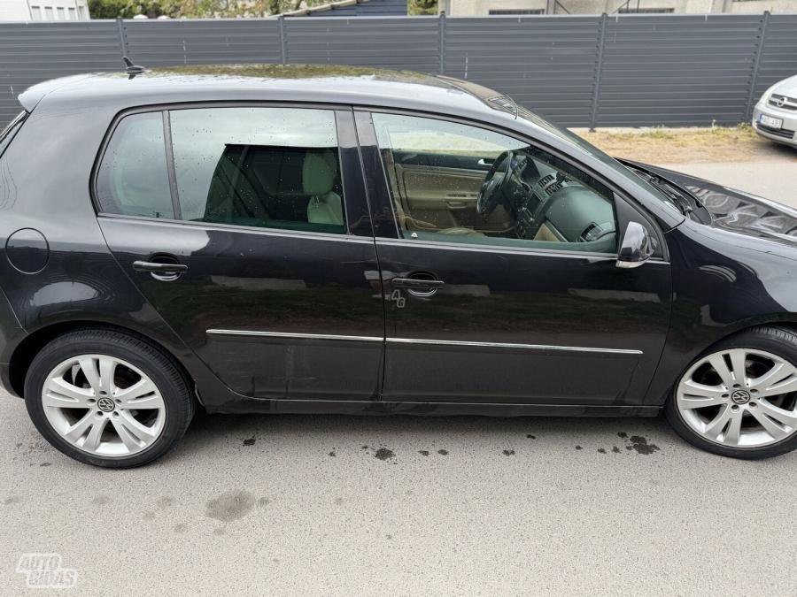 Melns Volkswagen Golf 2006 Kauņa, ar dzinēja tilpumu 2.00 L un nobraukumu 384 tūkst. km par 2320 €, foto 5 vietnē AUTOMOTO.COM.LV