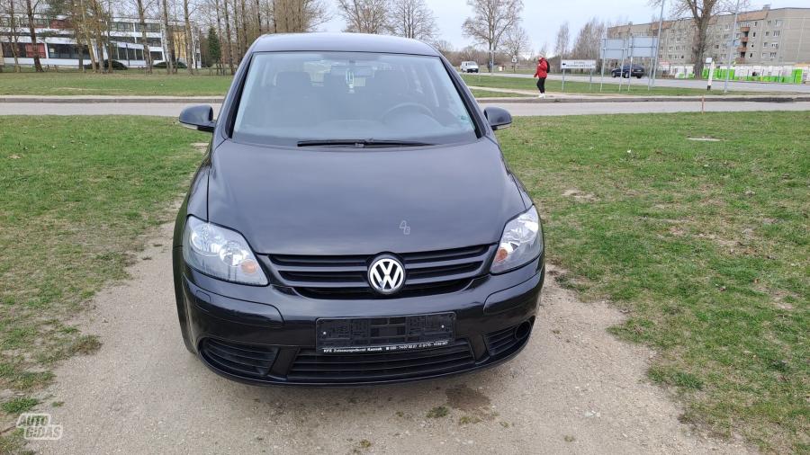 Melns Volkswagen Golf 2006 Viļņa, ar dzinēja tilpumu 1.90 L un nobraukumu 322 tūkst. km par 2658 €, foto 1 vietnē AUTOMOTO.COM.LV