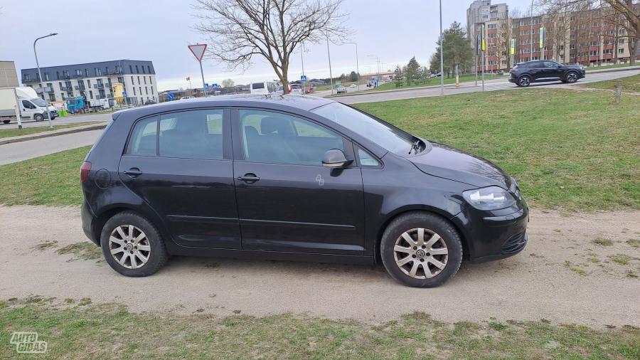 Melns Volkswagen Golf 2006 Viļņa, ar dzinēja tilpumu 1.90 L un nobraukumu 322 tūkst. km par 2658 €, foto 9 vietnē AUTOMOTO.COM.LV