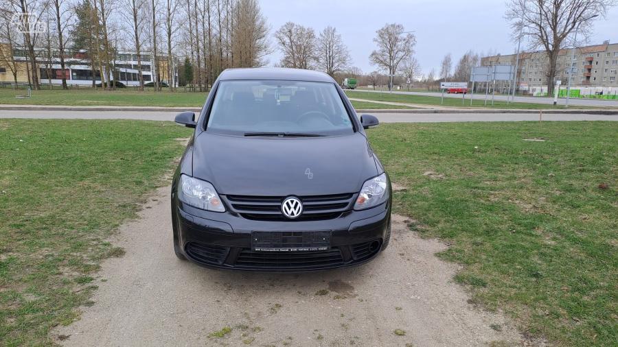 Melns Volkswagen Golf 2006 Viļņa, ar dzinēja tilpumu 1.90 L un nobraukumu 322 tūkst. km par 2658 €, foto 11 vietnē AUTOMOTO.COM.LV