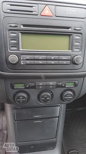 Melns Volkswagen Golf 2006 Viļņa, ar dzinēja tilpumu 1.90 L un nobraukumu 322 tūkst. km par 2658 €, foto 16 vietnē AUTOMOTO.COM.LV
