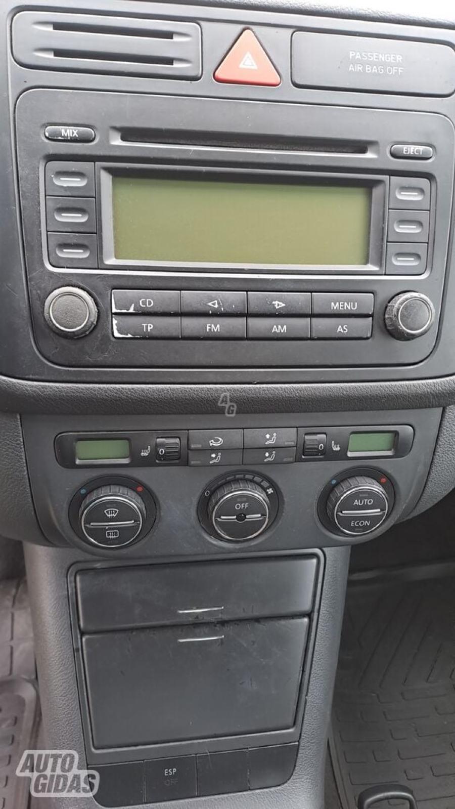 Melns Volkswagen Golf 2006 Viļņa, ar dzinēja tilpumu 1.90 L un nobraukumu 322 tūkst. km par 2658 €, foto 16 vietnē AUTOMOTO.COM.LV
