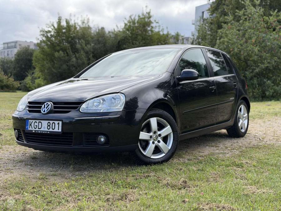 Melns Volkswagen Golf 2008 Viļņa, ar dzinēja tilpumu 1.90 L un nobraukumu 269 tūkst. km par 1850 €, foto 1 vietnē AUTOMOTO.COM.LV