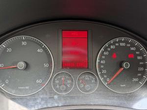 Melns Volkswagen Golf 2008 Viļņa, ar dzinēja tilpumu 1.90 L un nobraukumu 269 tūkst. km par 1850 €, foto 12 vietnē AUTOMOTO.COM.LV