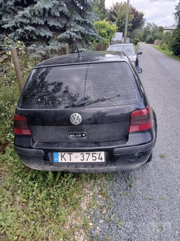 Melns Volkswagen Golf 2000 Rīga, ar dzinēja tilpumu 1.90 L un nobraukumu 400 tūkst. km par 250 €, foto 3 vietnē AUTOMOTO.COM.LV