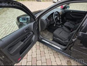 Melns Volkswagen Golf 2001 Valka, ar dzinēja tilpumu 1.90 L un nobraukumu 365 tūkst. km par 1250 €, foto 3 vietnē AUTOMOTO.COM.LV