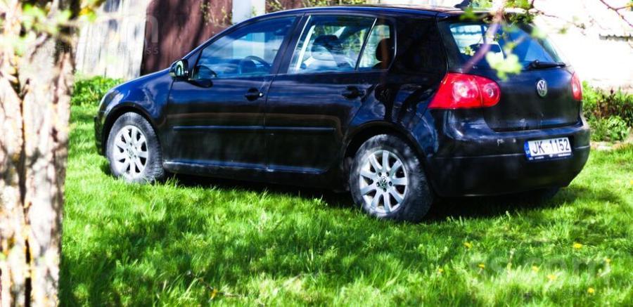 Melns Volkswagen Golf 2007 Daugavpils, ar dzinēja tilpumu 1.90 L un nobraukumu 327 tūkst. km par 1800 €, foto 1 vietnē AUTOMOTO.COM.LV