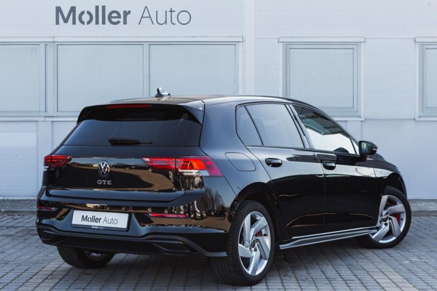 Melns Volkswagen Golf 2021 Ventspils, ar dzinēja tilpumu 1.40 L un nobraukumu 100 tūkst. km par 20000 €, foto 6 vietnē AUTOMOTO.COM.LV
