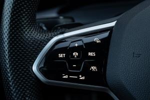 Melns Volkswagen Golf 2021 Ventspils, ar dzinēja tilpumu 1.40 L un nobraukumu 100 tūkst. km par 20000 €, foto 19 vietnē AUTOMOTO.COM.LV