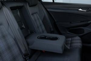 Melns Volkswagen Golf 2021 Ventspils, ar dzinēja tilpumu 1.40 L un nobraukumu 100 tūkst. km par 20000 €, foto 35 vietnē AUTOMOTO.COM.LV