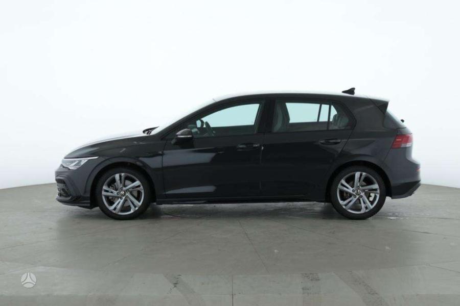 Melns Volkswagen Golf 2024 Viļņa, ar dzinēja tilpumu 1.98 L un nobraukumu 11 tūkst. km par 24990 €, foto 4 vietnē AUTOMOTO.COM.LV