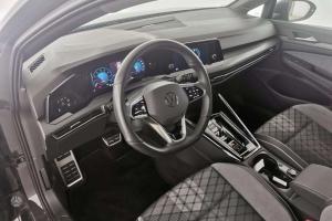 Melns Volkswagen Golf 2024 Viļņa, ar dzinēja tilpumu 1.98 L un nobraukumu 11 tūkst. km par 24990 €, foto 12 vietnē AUTOMOTO.COM.LV