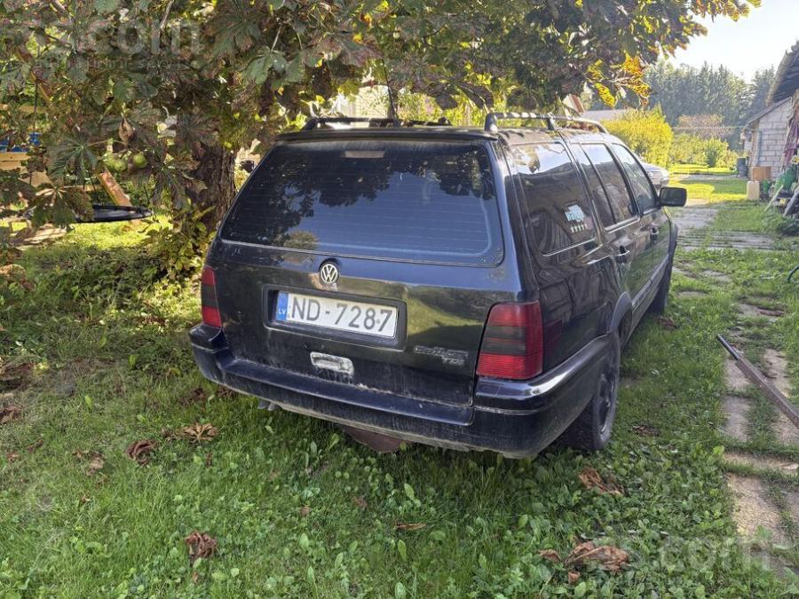 Black Volkswagen Golf 1997 in Jekabpils, with an engine capacity of 1.90 L and mileage of 220 thousand km for 325 €, photo 1 on AUTOMOTO.COM.LV