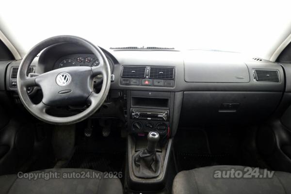 Black Volkswagen Golf 1999 in Tallinn, with an engine capacity of 1.60 L and mileage of 186 thousand km for 699 €, photo 5 on AUTOMOTO.COM.LV