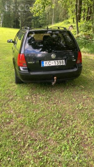 Melns Volkswagen Golf 2000 Daugavpils, ar dzinēja tilpumu 1.90 L un nobraukumu 452 tūkst. km par 1250 €, foto 3 vietnē AUTOMOTO.COM.LV