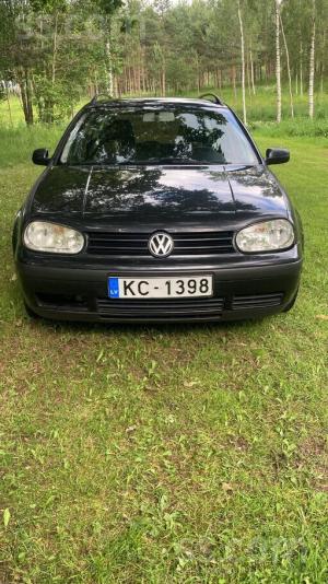 Melns Volkswagen Golf 2000 Daugavpils, ar dzinēja tilpumu 1.90 L un nobraukumu 452 tūkst. km par 1250 €, foto 4 vietnē AUTOMOTO.COM.LV