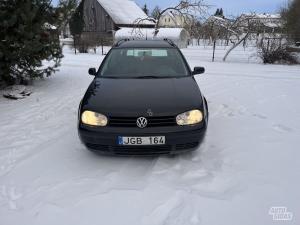 Black Volkswagen Golf 2000 in Siauliai, with an engine capacity of 1.90 L and mileage of 294 thousand km for 950 €, photo 2 on AUTOMOTO.COM.LV