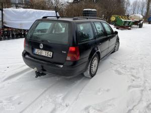 Black Volkswagen Golf 2000 in Siauliai, with an engine capacity of 1.90 L and mileage of 294 thousand km for 950 €, photo 4 on AUTOMOTO.COM.LV