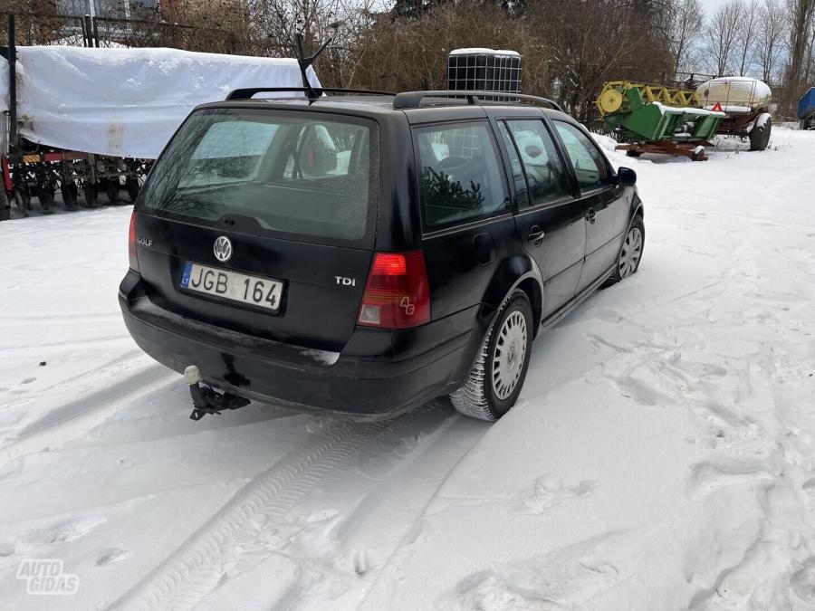 Black Volkswagen Golf 2000 in Siauliai, with an engine capacity of 1.90 L and mileage of 294 thousand km for 950 €, photo 4 on AUTOMOTO.COM.LV