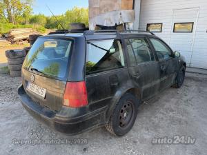 Black Volkswagen Golf 2000 in Viljandi, with an engine capacity of 1.60 L and mileage of 176 thousand km for 400 €, photo 5 on AUTOMOTO.COM.LV