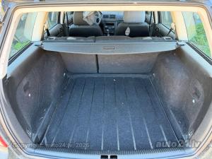 Black Volkswagen Golf 2000 in Viljandi, with an engine capacity of 1.60 L and mileage of 176 thousand km for 400 €, photo 9 on AUTOMOTO.COM.LV