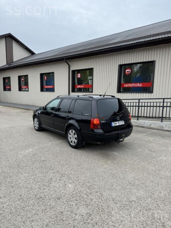 Melns Volkswagen Golf 2000 Jēkabpils, ar dzinēja tilpumu 1.90 L un nobraukumu 325 tūkst. km par 1200 €, foto 3 vietnē AUTOMOTO.COM.LV