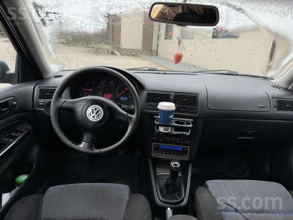Melns Volkswagen Golf 2000 Jēkabpils, ar dzinēja tilpumu 1.90 L un nobraukumu 325 tūkst. km par 1200 €, foto 4 vietnē AUTOMOTO.COM.LV