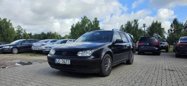Black Volkswagen Golf 2000 in Valmiera, with an engine capacity of 1.90 L and mileage of 312 thousand km for 1100 €, photo 6 on AUTOMOTO.COM.LV