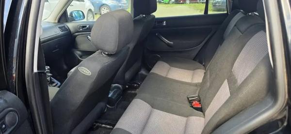Black Volkswagen Golf 2000 in Valmiera, with an engine capacity of 1.90 L and mileage of 312 thousand km for 1100 €, photo 8 on AUTOMOTO.COM.LV